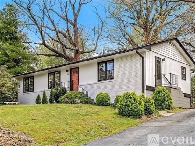 3 BR, 1 BA Apartment 16 Main Street, Asheville, NC 28803