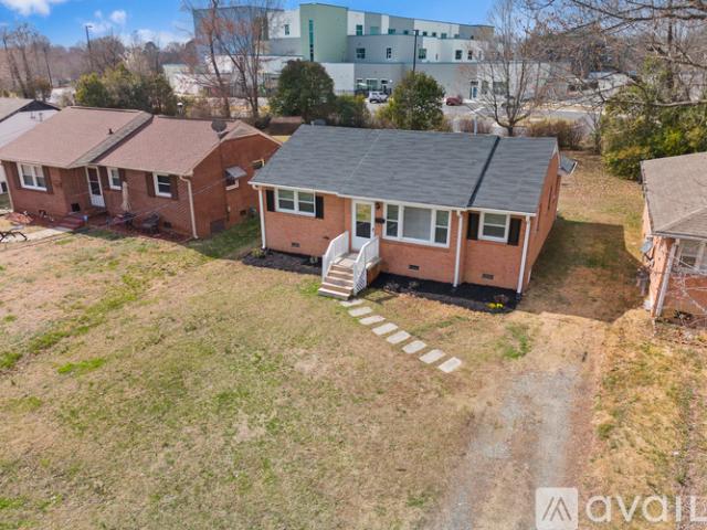 3 BR, 1 BA Apartment 1702 Eastwood Avenue, Greensboro, NC 27401
