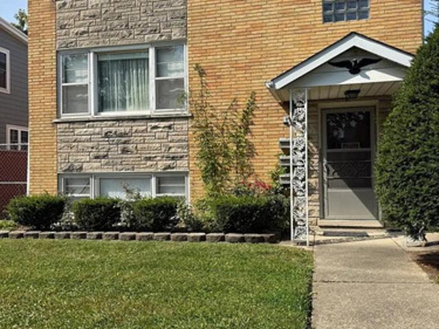 3 BR, 1 BA Apartment 1712 35th Avenue, Unit 2, Stone Park, IL 60165