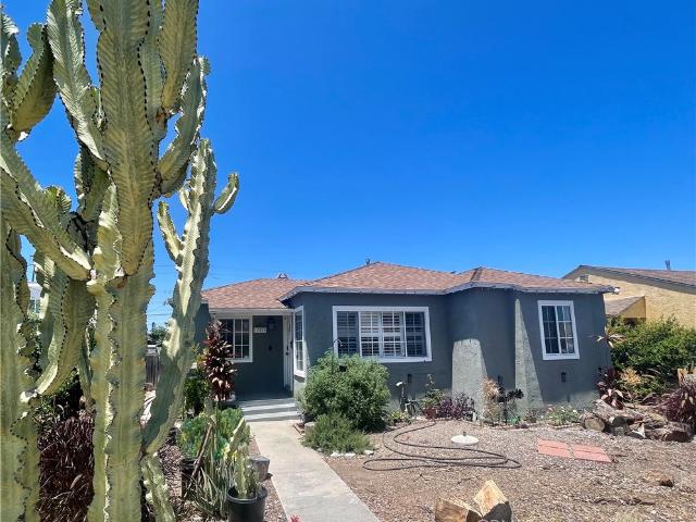 3 BR, 1 BA Apartment 17229 Atkinson Avenue, Torrance, CA 90504