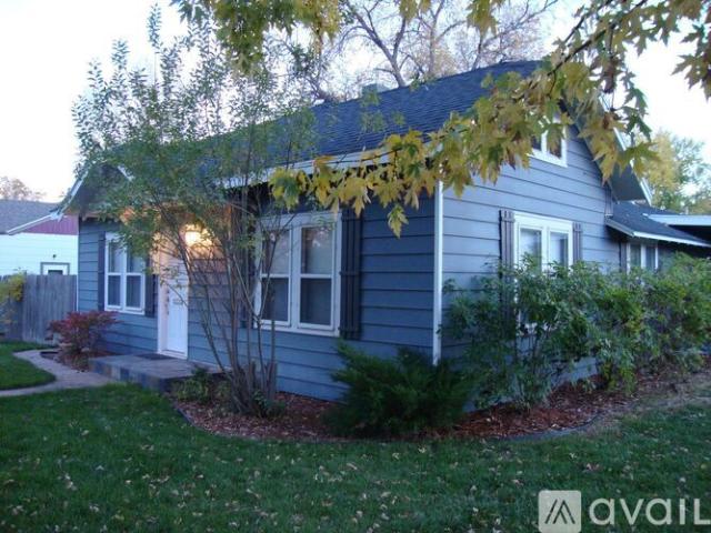3 BR, 1 BA Apartment 1726 11 Th Street, Greeley, CO 80631