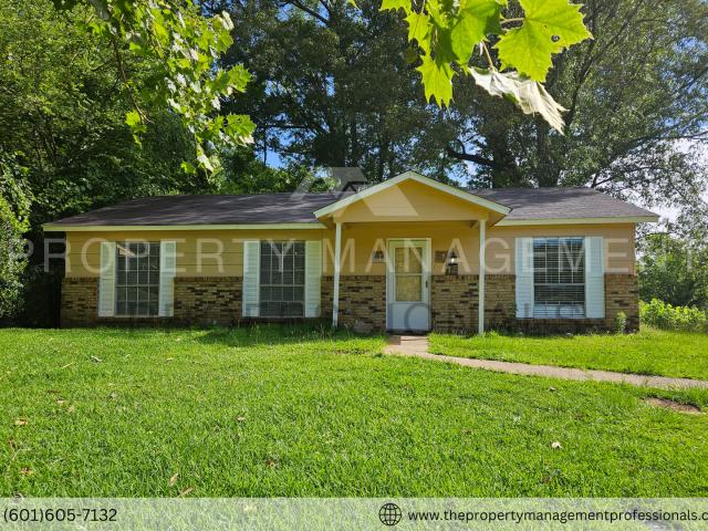 3 BR, 1 BA Apartment 1732 Brookhollow Cir, Jackson, MS 39212