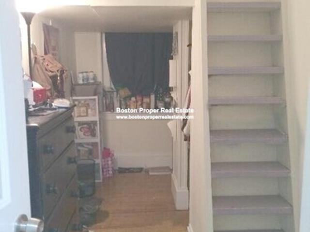 3 BR, 1 BA Apartment 17 Aberdeen St, Unit 2, Boston, MA 02215
