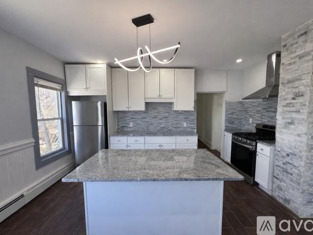 3 BR, 1 BA Apartment 17 Franklin Street, Unit Unit #3, Fitchburg, MA 01420