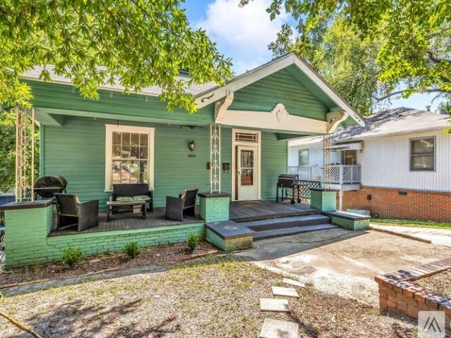 3 BR, 1 BA Apartment 1806 17th Avenue, Unit Top, Columbus, GA 31901