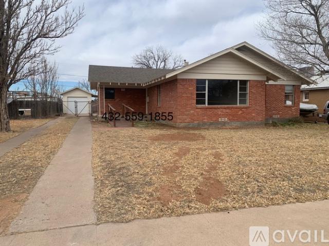3 BR, 1 BA Apartment 1806 W Louisiana Ave, Midland, TX 79701