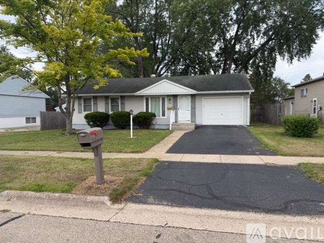 3 BR, 1 BA Apartment 1818 Grandview Drive, Beloit, WI 53511
