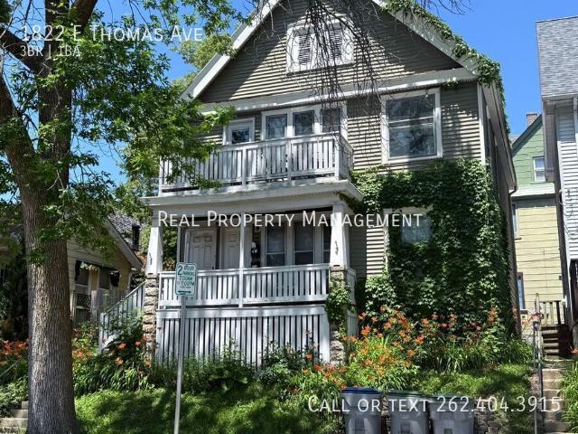 3 BR, 1 BA Apartment 1822 E Thomas Ave, Milwaukee, WI 53211