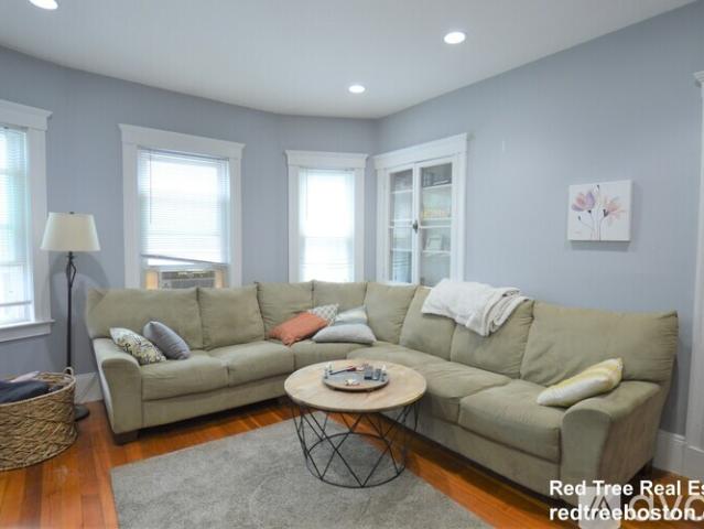 3 BR, 1 BA Apartment 18 Hunnewell Ave, Unit 2, Boston, MA 02135