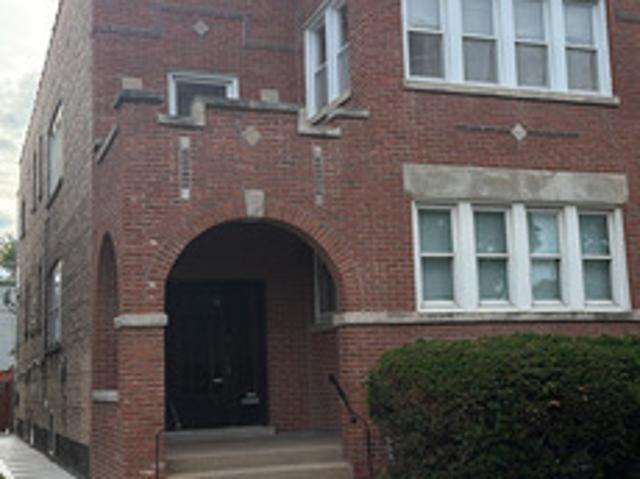 3 BR, 1 BA Apartment 1906 Ridgeland Avenue, Unit 1st, Berwyn, IL 60402