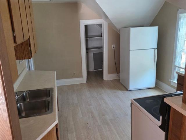 3 BR, 1 BA Apartment 1929 6th Ave, Greeley, CO 80631