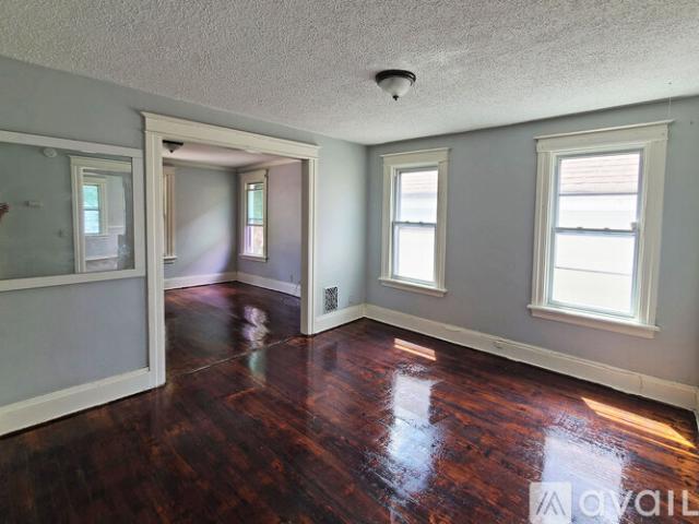 3 BR, 1 BA Apartment 192 194 Bartlett St, Unit 192, Rochester, NY 14611