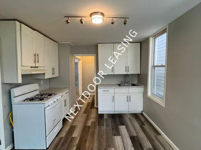 3 BR, 1 BA Apartment 197 Gates Ave, Jersey City, NJ 07305