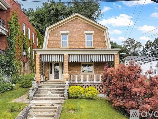 3 BR, 1 BA Apartment 100 Branch St, Carnegie, PA 15106