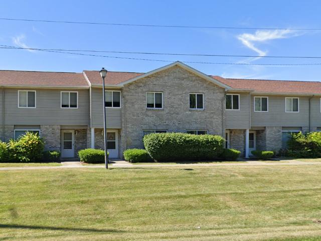 3 BR, 1 BA Apartment 100 E. Cook Road, Mansfield, OH 44907
