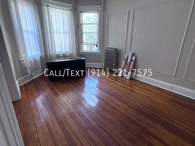 3 BR, 1 BA Apartment 100 McLean Ave, Yonkers, NY 10705