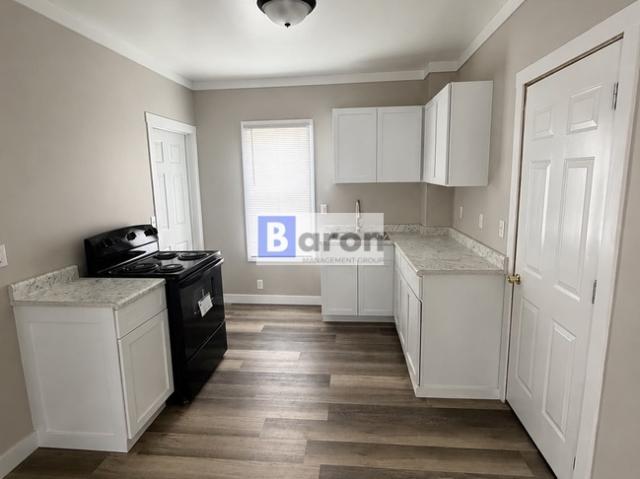 3 BR, 1 BA Apartment 1014 O Brien St, South Bend, IN 46628