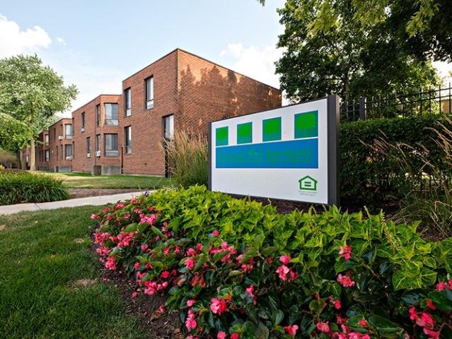 3 BR, 1 BA Apartment 1015 E. 47th Street, Chicago, IL 60653