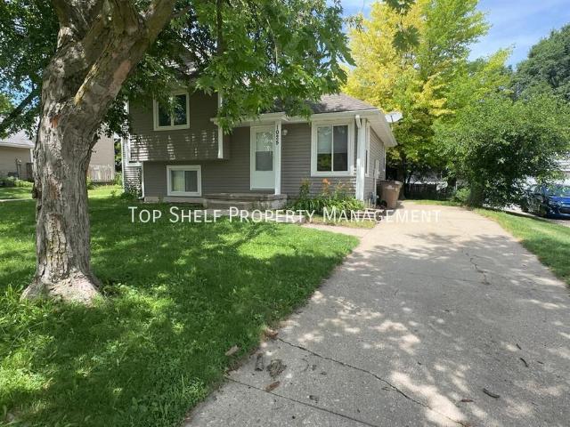 3 BR, 1 BA Apartment 1025 6th St NW, Altoona, IA 50009