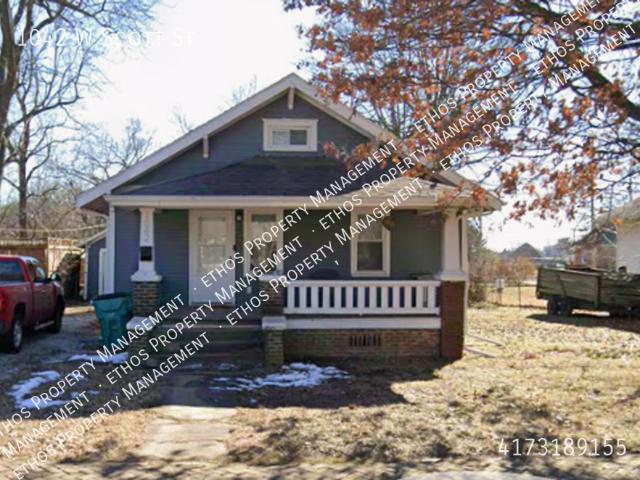 3 BR, 1 BA Apartment 1042 W Scott St, Springfield, MO 65802