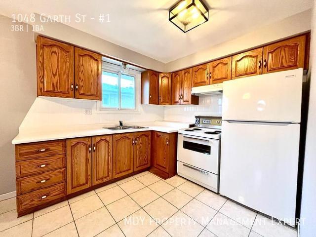3 BR, 1 BA Apartment 48 Garth St West Mountain, Hamilton, ON L9C 4L6
