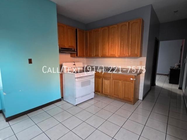 3 BR, 1 BA Apartment 104 Oak St, Yonkers, NY 10701