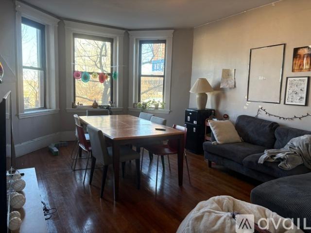 3 BR, 1 BA Apartment 1056 Commonwealth Avenue, Unit 42, Boston, MA 02215