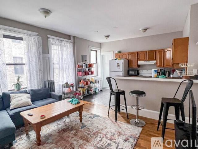3 BR, 1 BA Apartment 1066 Commonwealth Ave, Unit 52, Boston, MA 02215