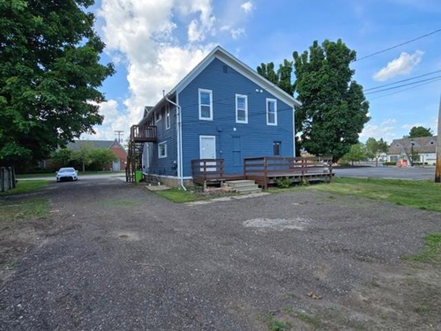 3 BR, 1 BA Apartment 113 West Liberty Street, Unit Unit 1, South Lyon, MI 48178