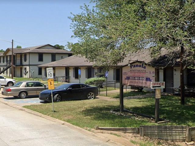 3 BR, 1 BA Apartment 1100 South Adams St, Carthage, TX 75633