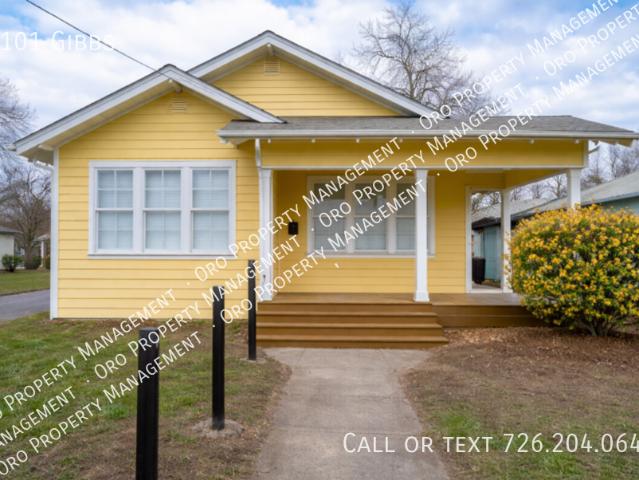 3 BR, 1 BA Apartment 1101 Gibbs, San Antonio, TX 78202