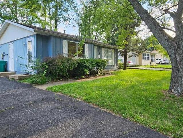 3 BR, 1 BA Apartment 1101 W Madison St, O'Fallon, IL 62269