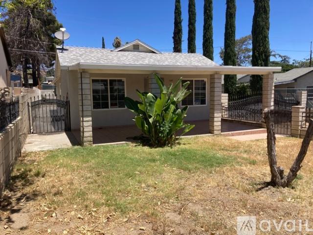 3 BR, 1 BA Apartment 1107 W Hays St, Banning, CA 92220