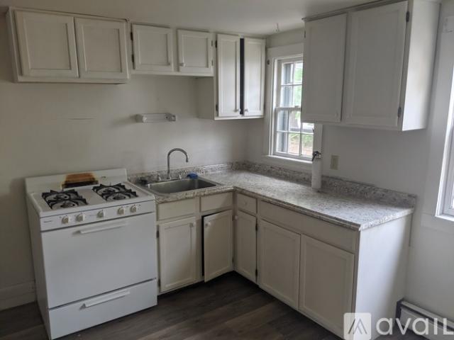 3 BR, 1 BA Apartment 110 North Union Street, Unit 2, Burlington, VT 05401