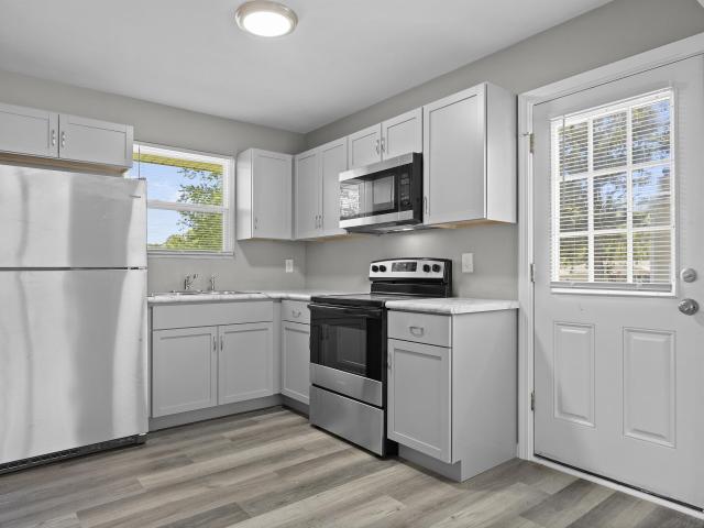 3 BR, 1 BA Apartment 1112 1114 Olive St, Collinsville, IL 62234