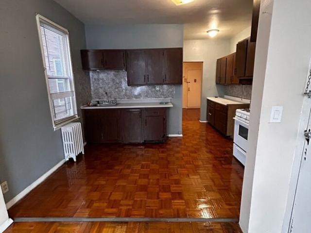 3 BR, 1 BA Apartment 111 Morningside Ave, Yonkers, NY 10703
