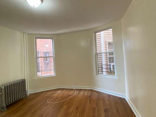 3 BR, 1 BA Apartment 117 Ludlow St, Yonkers, NY 10705