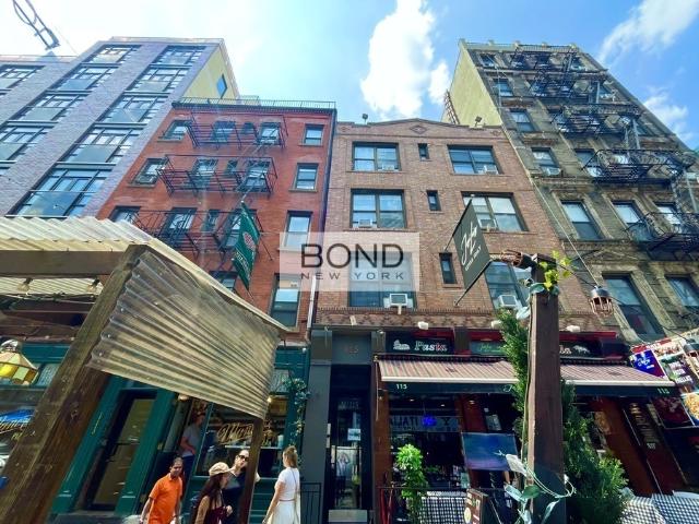 3 BR, 1 BA Apartment 117 Mulberry Street, New York, NY 10013