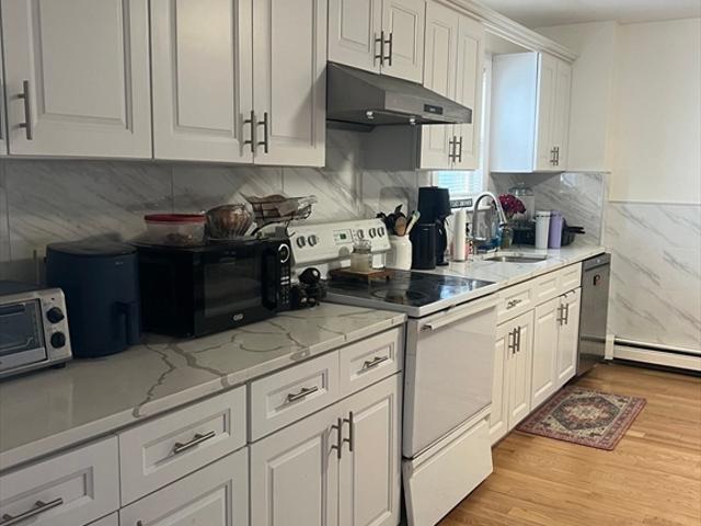 3 BR, 1 BA Apartment 114 Sagamore St, Quincy, MA 02171