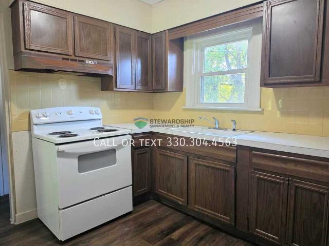 3 BR, 1 BA Apartment 1152 Wilbur Ave, Akron, OH 44301