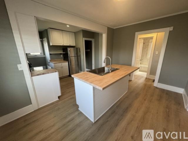 3 BR, 1 BA Apartment 115 South Edison Avenue, Royal Oak, MI 48067