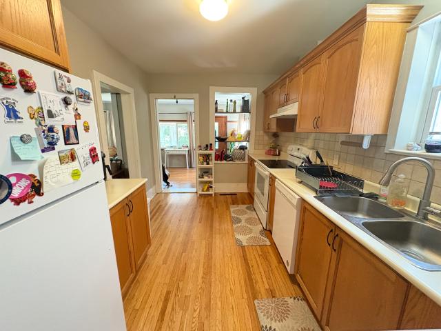 3 BR, 1 BA Apartment 115 South Oval, Dundas, ON L8S1R2