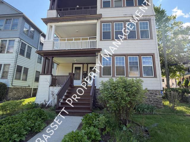 3 BR, 1 BA Apartment 1171 West Main St, Waterbury, CT 06708