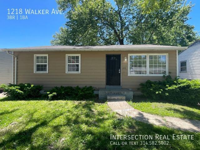 3 BR, 1 BA Apartment 1218 Walker Ave St. Louis, MO 63138
