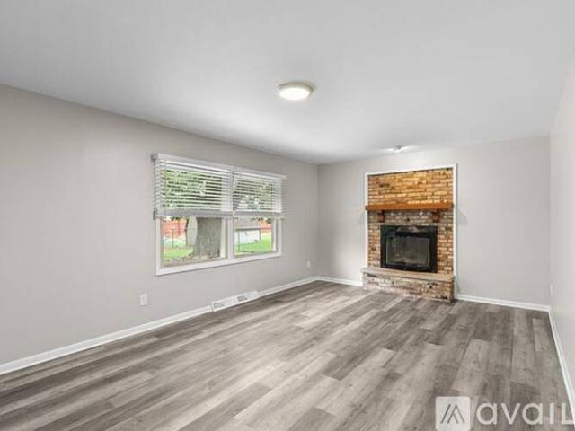 3 BR, 2 BA Apartment 4948 SW 32nd Way, Fort Lauderdale, FL 33312