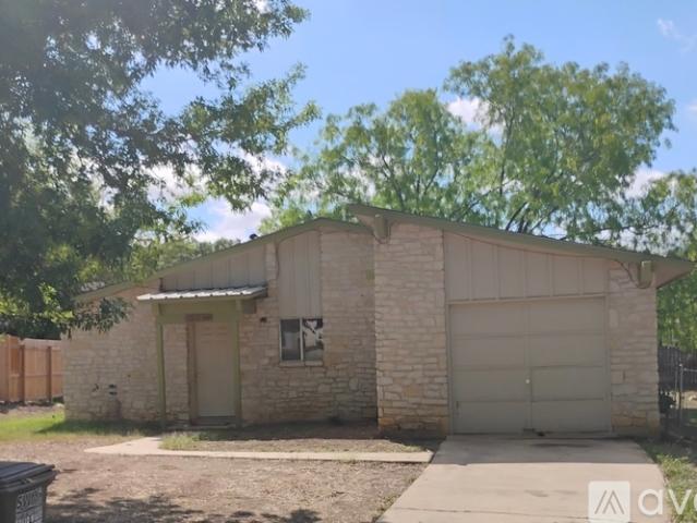 3 BR, 1 BA Apartment 12236 La Barca St, San Antonio, TX 78233