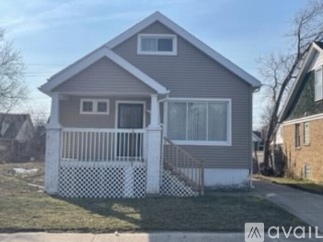 3 BR, 1 BA Apartment 12308 Flanders Street, Detroit, MI 48205
