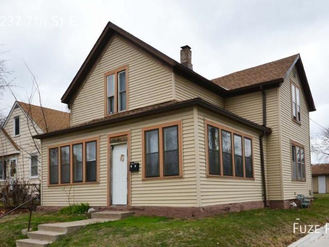 3 BR, 1 BA Apartment 1237 7th St E, Saint Paul, MN 55106