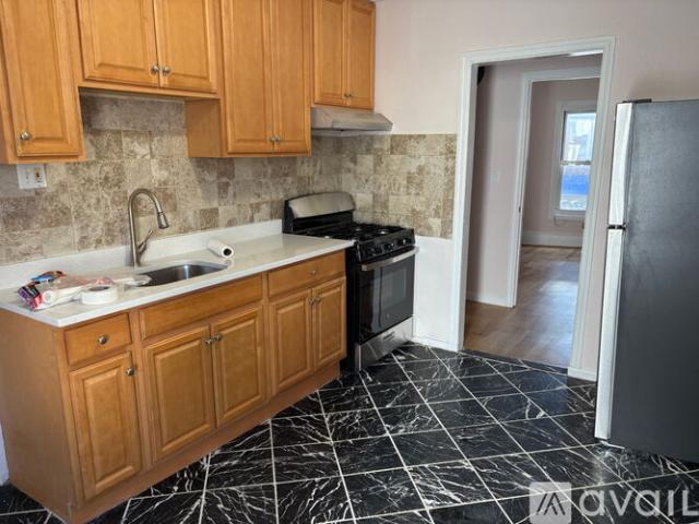 3 BR, 1 BA Apartment 126 09 Jamaica Ave, Unit 2F, Queens, NY 11418