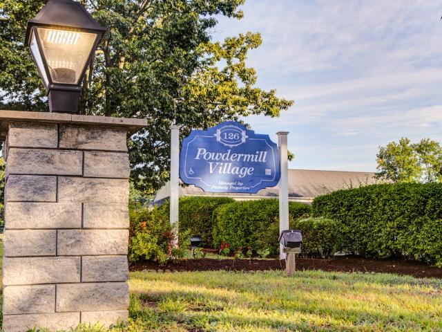3 BR, 1 BA Apartment 126 Union Street, Westfield, MA 01085